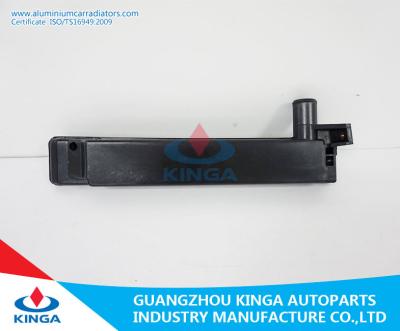 China TOYOTA HIACE ( GAS ) RZH104 1999 Auto Car Parts Plastic Radiator Tank For Car Radiators for sale