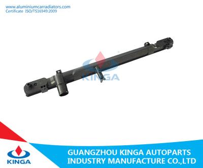 China Plastic radiator tank repair for TOYOTA CROWN'06 UZS186 durable use for sale
