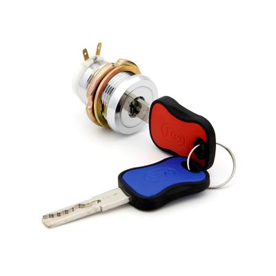 China On / Off Safe Cam Lock , Iron Housing Standard Cam Lock Nickle Finish for sale