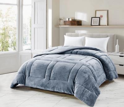 China Winter Warmth Fleece Comforter Flannel Microfiber Comforter Super Softness 100% Polyester Filling for sale