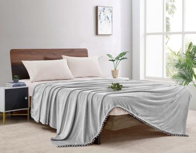 China Pom-pom Flannel Fleece Blanket Custom Flannel Luxury Solid Color Blankets Wholesale for sale