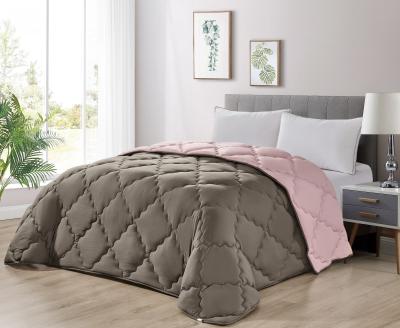 China Bicolor Microfiber Hypoallergenic Box Stitched Reversible Polyester Quilt Factory for sale