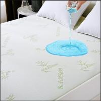 China 100% Waterproof Bamboo Queen Size Mattress Protector Breathable Mattress Cover Queen Size Bed Cooling 3D Air Fabric Bed Pad Cover Deep Pocket for sale