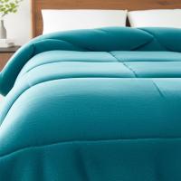 China Super Soft Fleece Comforter Flannel Combined Microfiber Solid Pattern Perfect for Relaxing Comfortable Sleep for sale