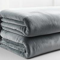 China Customized Color Flannel Microfiber Comforter Twin Full Queen King Size Options Soft Comfortable Breathable Bedding for sale