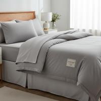 China Microfiber Home Bedding Comforter Sets All Season Warmth Level Lightweight Durable and Comfortable Designed for Everyday for sale