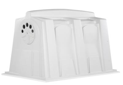China Polyethylene White Calf Hutches Side Panel Rectangle Shape Weather Resistant for sale