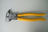 China Multipurpose Terrui EFA402 Electric Fence Accessories Fencing Pliers With Weight 690g for sale
