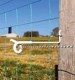 China PST051 L36cm PP Spring Steel Offset Insulator Electric Fence Posts Powder-Coated White 250mm for sale