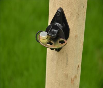 China Galvanized Steel 3 Way Post Pinlock Electric Fence Insulator With Three 14mm Hole for sale