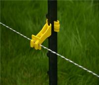 China Backside T Post Insulator INS514Y HDPE 25g Electric Fence Fittings For 5mm Wire Yellow for sale