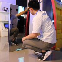 China Induction LCD Advertising Screen Android OS 43'' Magic Mirror Human Body for sale