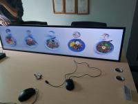 China Piano Stretched Display 1920 * 450 Resolution Cut 1/3 From 55 Inch Screen 49.5 Inch Black Frame for sale