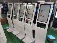 China Visitor Registration Payment 400cd/M2 Self Service Kiosk Machine 32 inch for sale