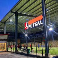 China Prefabricated Steel Structure Sports Hall Building for Badminton Basketball Court 30m Span for sale