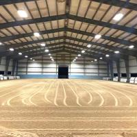 China Steel Riding Surface I Beam Frame Insulated Roof Coverings for Indoor Warehouse 30m Span for sale
