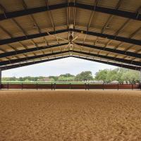 China Steel Riding Surface I Beam Frame Insulated Roof Coverings for Indoor Warehouse 30m Span for sale