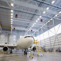 China Light Steel Frame Aircraft Hangar 30m Span 24m Q355B High Strength Steel Structure for sale