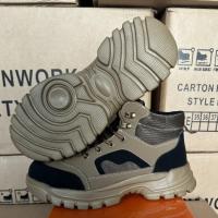 China Unisex Warehouse Steel Toe Boots Anti Slip Industrial Work Boots for sale