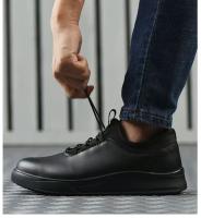 China Kitchen Shoes Waterproof Oil Resistant Safety Shoes SRC Slip Resistant for sale