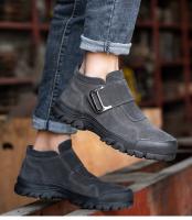 China Anti-proof Unisex Suede Work Shoes in Gray Khaki for Industrial Safety for sale