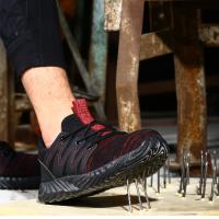 China Breathable Work Shoes Flying Knit Safety Shoes Comfortable Safety Shoes Construction Work Shoes For Summer for sale