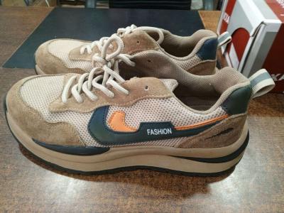 China Khaki Suede Industrial Safety Shoes with Anti-smashing Steel Toe and Bulletproof Kevlar Mid Sole for sale