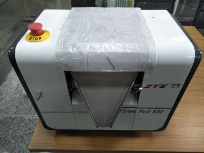 China Pigment Three Roller Mill Nanoscale Ceramic Roller 0.3 Micron Planeness for sale