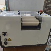 China ZrO2 Roller 2KW Si3N4 Ointments Rolling Mill Machine Triple Roll Mill Grinding for sale