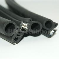China Customized NBR EPDM Rubber Sealing Strips For Glass Window for sale