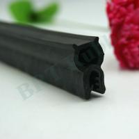 China 10MPA EPDM Rubber Sealing Strip Profile Extrusion Weather Control For Dual Durometer for sale