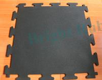 China Customized Anti Slip Rubber Paver Tile Interlocking Gym Rubber Mats Flooring 1mx1m for sale