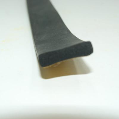 China Customized Size Shape Rubber Sealing Strips Glue For Car Windows Doors for sale