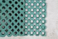 China ISO9001 Green Rubber Anti Slip Pads Interlocking Rubber Floor Tiles 12mm for sale