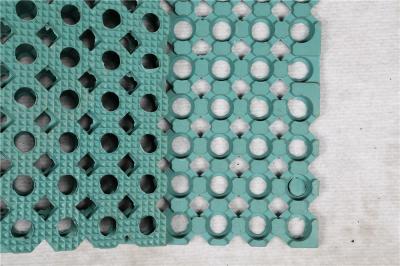 China ISO9001 Green Rubber Anti Slip Pads Interlocking Rubber Floor Tiles 12mm for sale