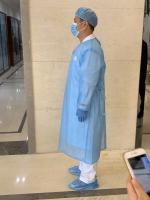 China Long Sleeves Protective Disposable Surgical Gowns , Non Woven Surgical Gown for sale