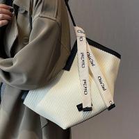 China Stylish Tote Bags For Students Featuring Cashmere Lining Material And Lock Decoration for sale