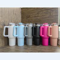China Custom Logo Water Bottle 40oz Stainless Steel Insulated Travel Mug for Camping for sale