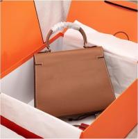 China European-American Design Lock Closure Palm Print Leather Shoulder Bag for Women's Fashion for sale