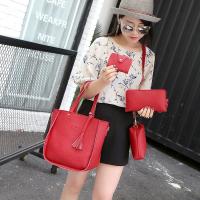China NATIONAL Style Unisex PU Leather Crossbody Bag with Large Capacity and Lychee Pattern for sale