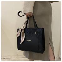 China Arming Disarming Zipper Hasp Closure Small Used Handbags for Women's Fashion for sale