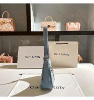 China Stylish Heart-Shaped Denim Handbag for Women Single Handle Zipper Closure Cotton Lining for sale