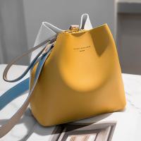 China 2024 Summer Female Bucket Bag Contrast Color and Motion Detection for a Versatile Bag for sale