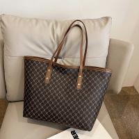 China Large Capacity Fashion Printed PU Handbag with Three Handles Crossbody Bag for sale