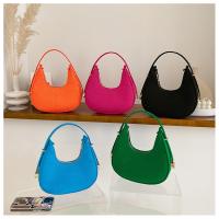 China Main Material Felt 2023 Alligator-Pattern PU Leather Crossbody Hobo Bag for Women for sale