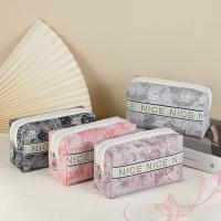 China Tools Storage Eco Burlap Makeup Bag Letter Printed Bolsa De Maquillaje for Women Bags for sale
