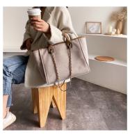 China Latest Fashion Shoulder Crossbody Bag for Women Retro Printed Casual Leather Sling for sale