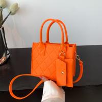 China Genuine Leather Handbags Popular Sewing Line Duffel Bag for Fitness Enthusiasts for sale