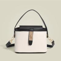 China Trendy Color Sense Ladies' Box Pile Bag Hand-Held or Crossbody for Minority Women for sale