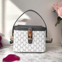 China Trendy Color Sense Ladies' Box Pile Bag Hand-Held or Crossbody for Minority Women for sale